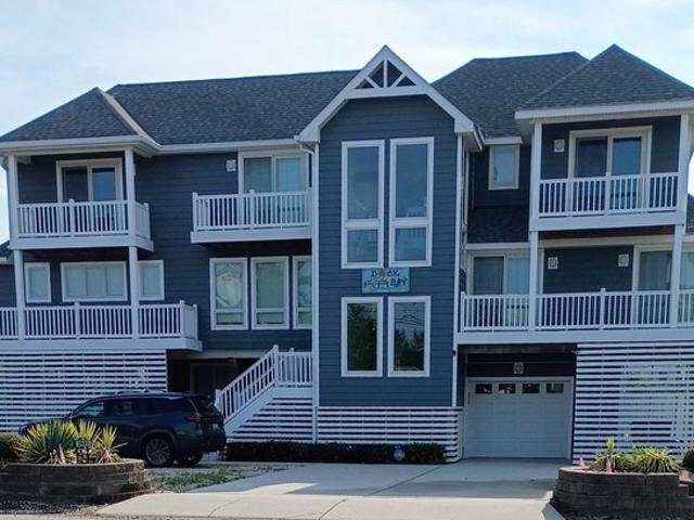 3521 Sandpiper Rd, Virginia Beach, VA 23456