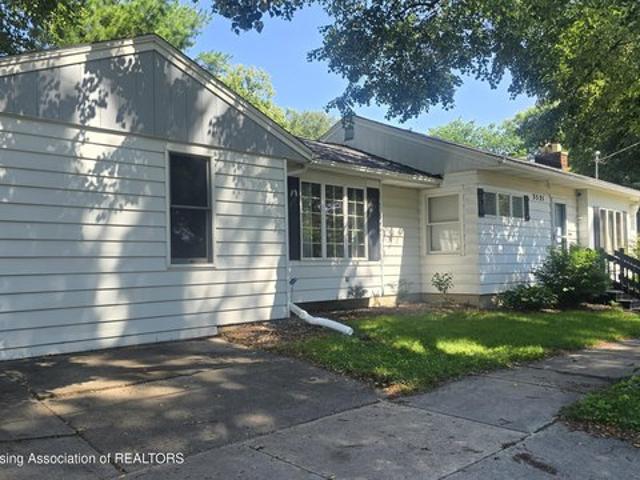 3521 Wildwood Ave, Lansing, MI 48910