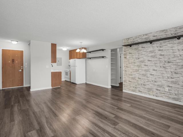 3522 Harriet Ave, Unit 106, Minneapolis, MN 55408 | MLS #7023 | Compass