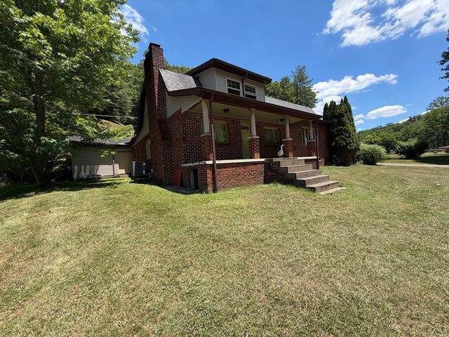 3522 Long Branch Rd, Belfry, KY 41514