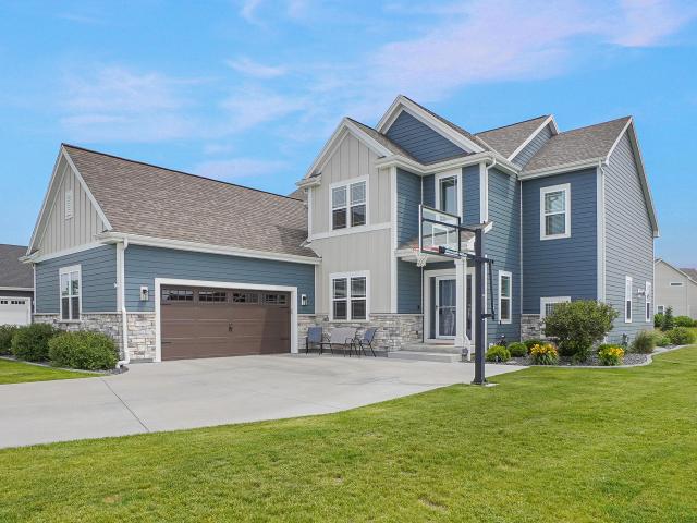 35233 Walleye Ct