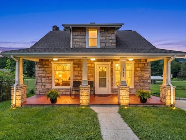 3523 Melcher St SE, Roanoke, VA 24014
