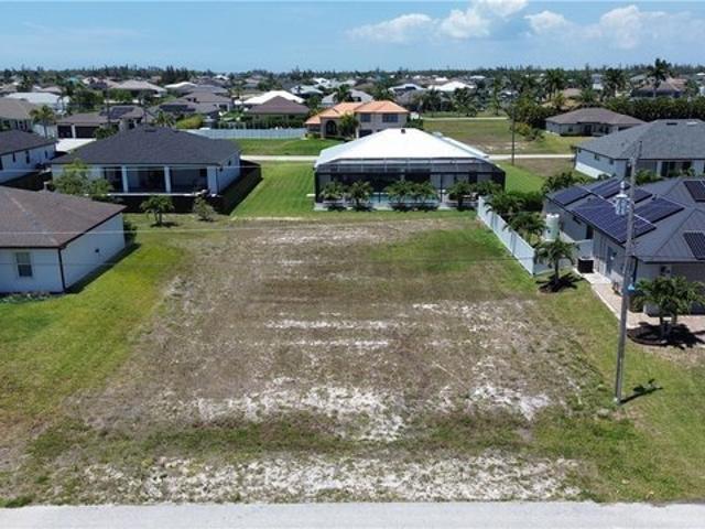 3523 NW 19th Ter, Cape Coral, FL 33993