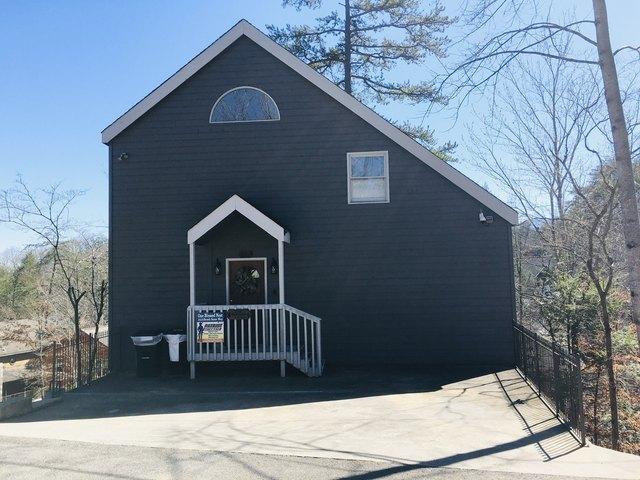 3523 Brook Stone Way, Pigeon Forge, TN 37863
