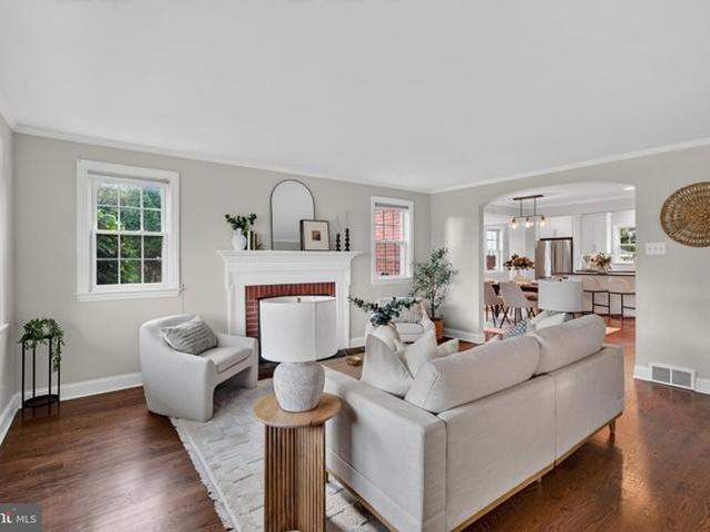 3523 Rhoads Ave, Newtown Square, PA 19073