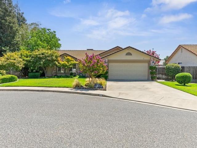 352 Crowley Dr, Turlock, CA 95382