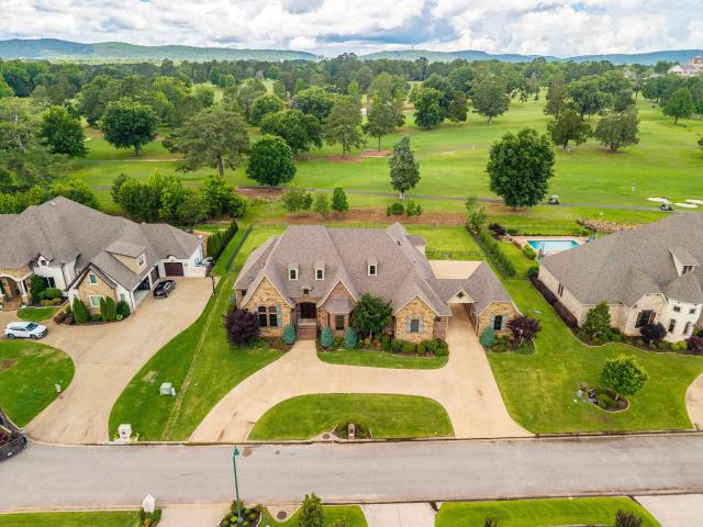 352 Arlington Park Court