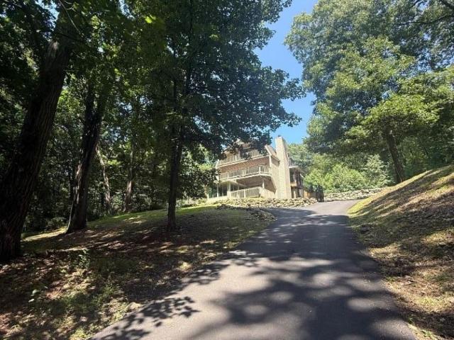 352 Buckhorn Dr