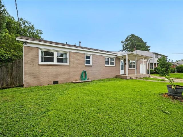 352 Gainsborough RD