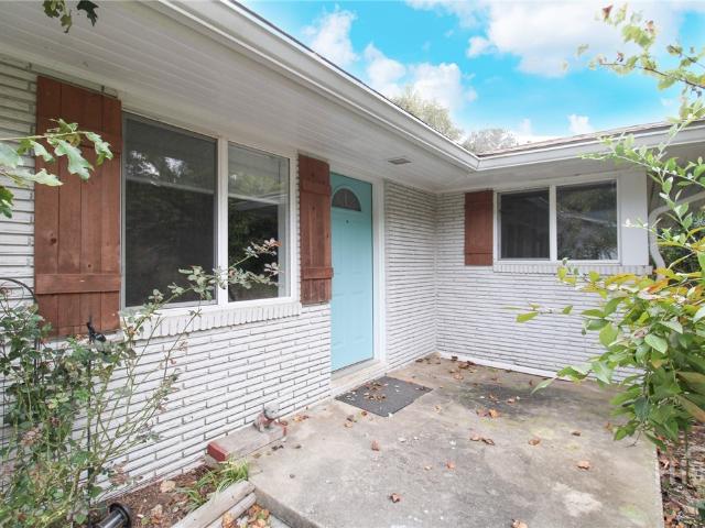 352 Greencrest Dr, Athens, GA 30605 | MLS #CL341424 | Compass
