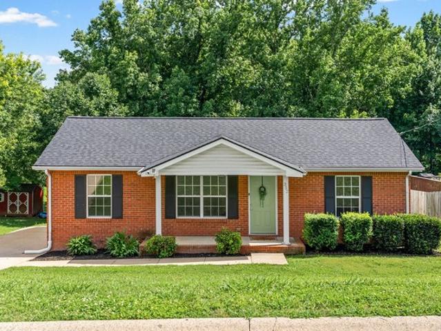 352 Donna Dr, Clarksville, TN 37042