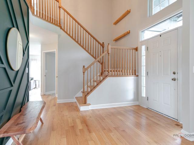 352 Fairfax Lane