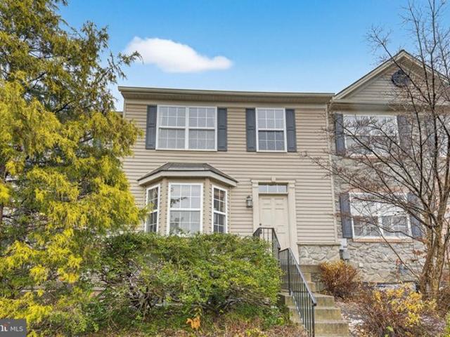 352 Knollwood Rd, Millersville, PA 17551