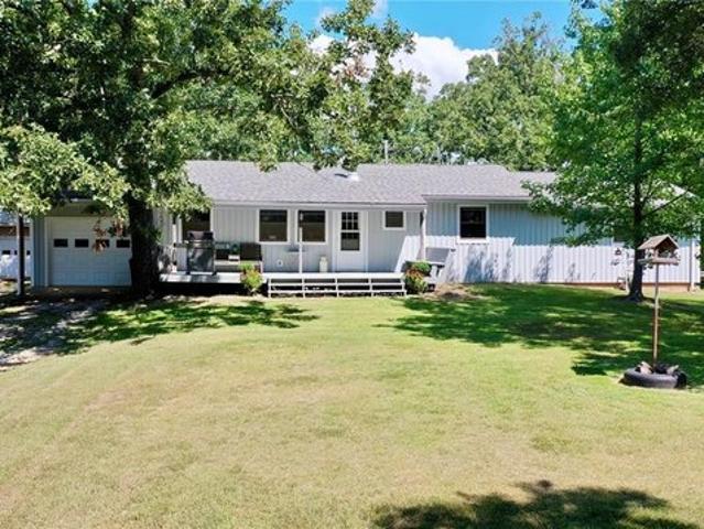 352 Highway M, Steelville, MO 65565