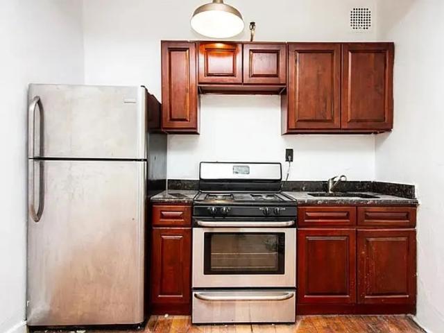 352 Lafayette Avenue, Brooklyn, NY