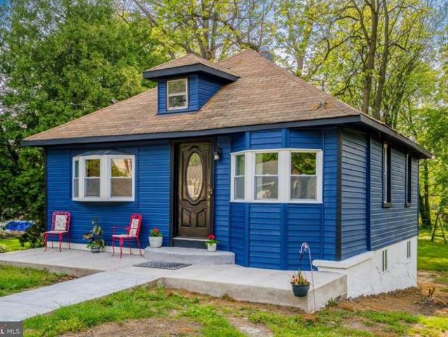 352 Monroe Ave, Cherry Hill, NJ 08002