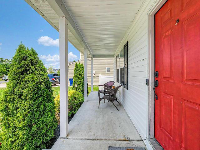 352 Maria Loretta Ln