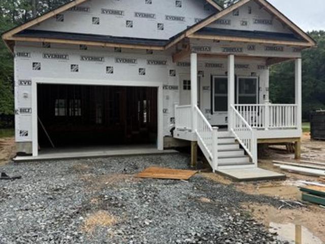 352 N Glebe Rd, Montross, VA 22520