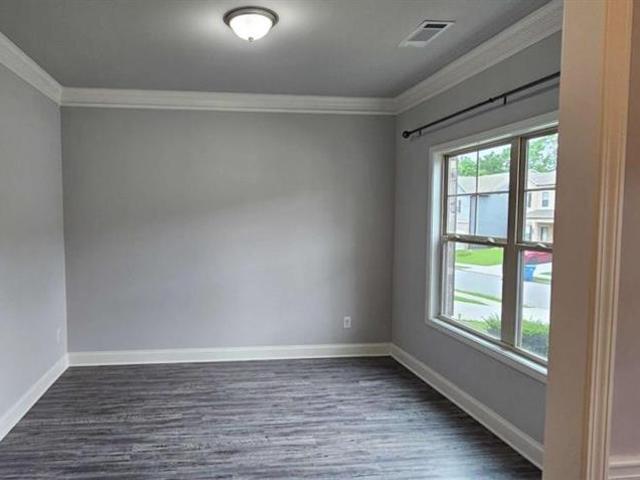 352 Newshaw Drive