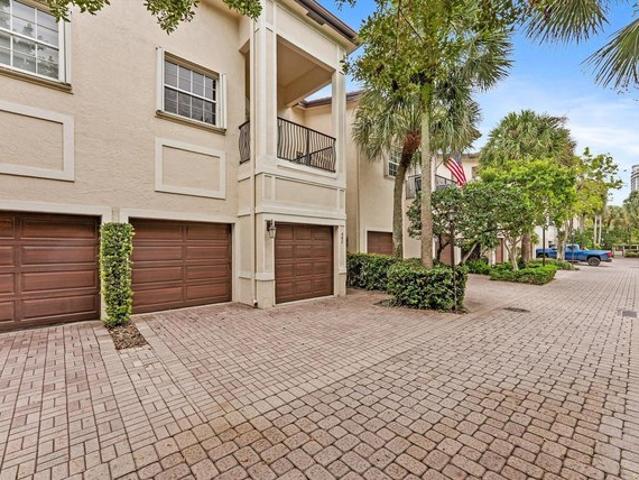 352 NE 7th Ave, Fort Lauderdale, FL 33301