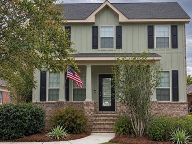 352 Scarlett Ave, Fairhope, AL 36532