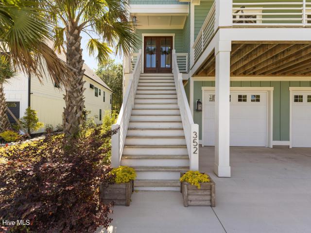 352 Summerhouse Drive