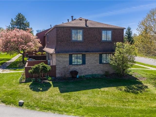 352 Surrey Hill Way, Rochester, NY 14623
