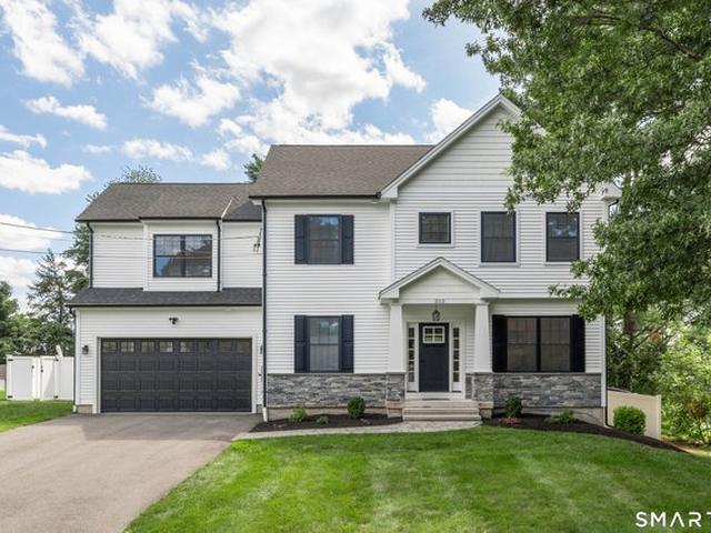 352 Patton Dr, Cheshire, CT 06410