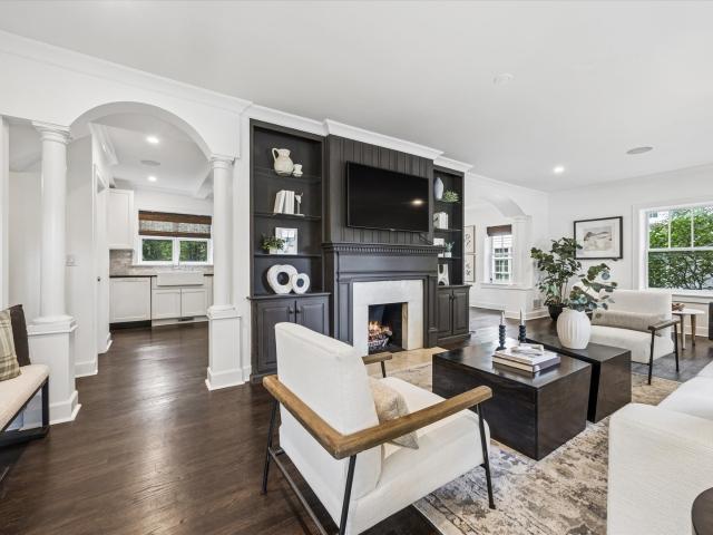 352 ravine road