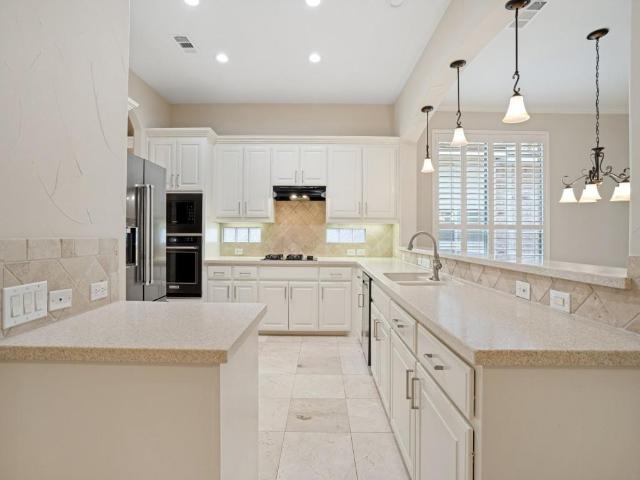 352 Rio Bravo Drive