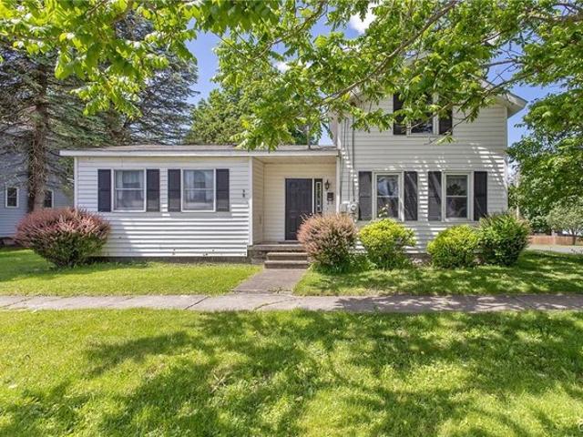 352 W 4th St S, Fulton, NY 13069