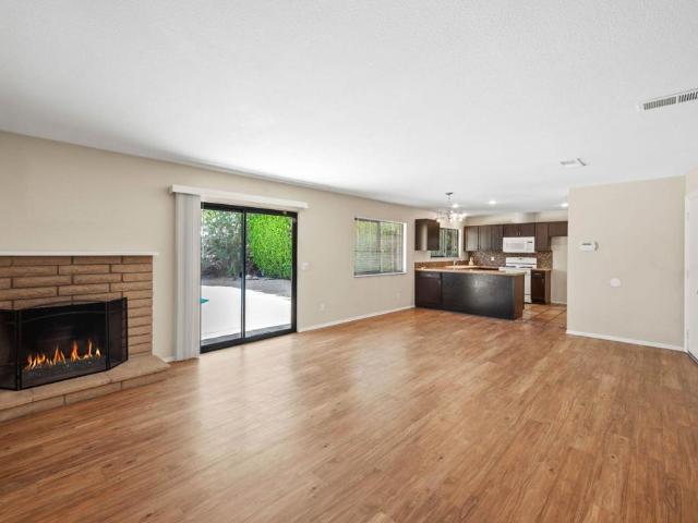 352 W Dominguez Road