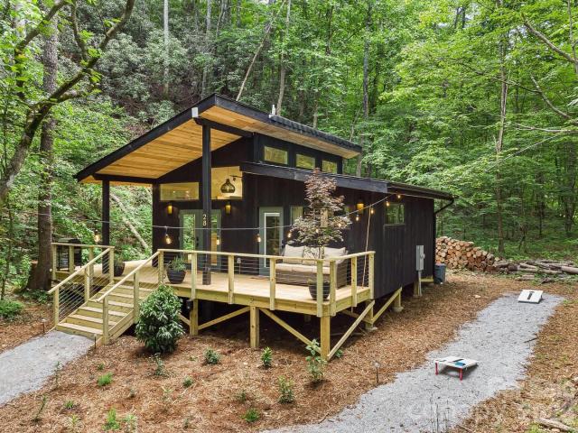 352 Twinbrook Lane