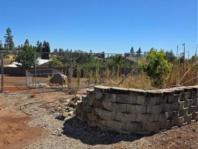 352 Valley View Dr, Paradise, CA 95969