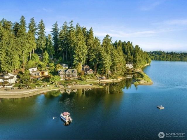 3534 Gravelly Beach Loop NW, Olympia, WA 98502