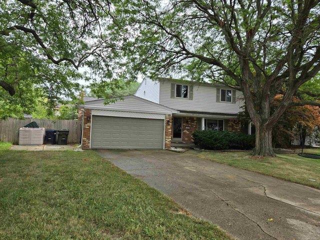 35356 Monza Ct St, Sterling Heights, MI 48312