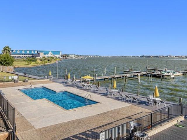 3535 Nasa Rd 1 Pkwy Unit 104, Seabrook, TX 77586