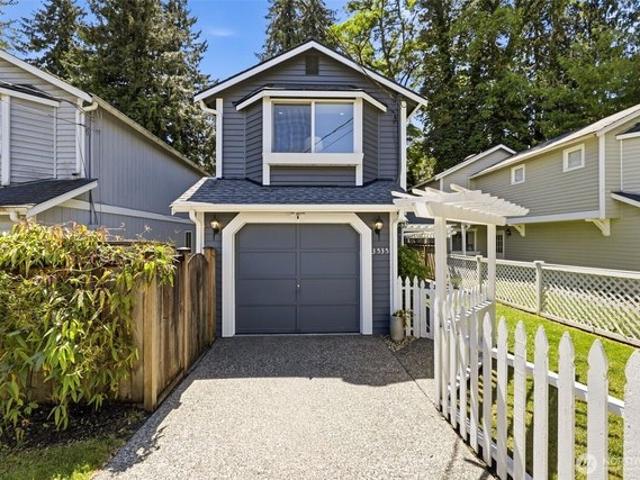 3535 NE 89th St, Seattle, WA 98115