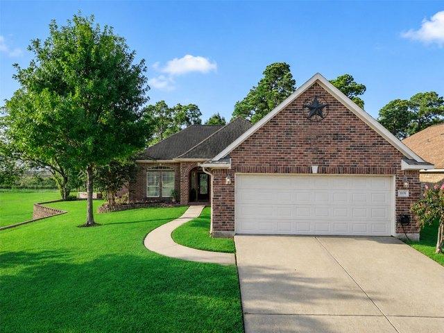 3535 Bayou Forest Dr, La Porte, TX 77571