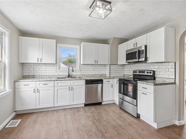 3535 Erin Ave Unit Upper, Cleveland, OH 44113