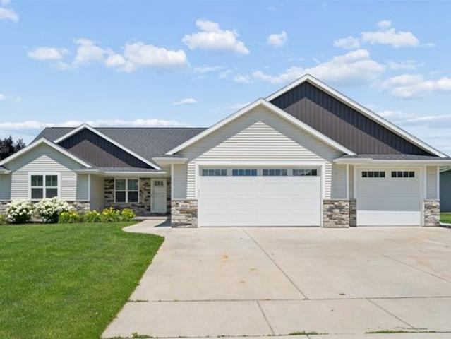3535 Glen Oaks Pass, Green Bay, WI 54311