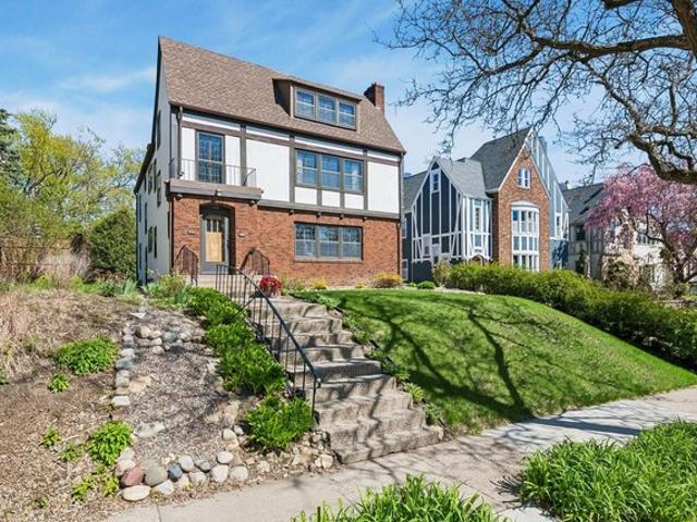3535 Irving Ave S, Minneapolis, MN 55408
