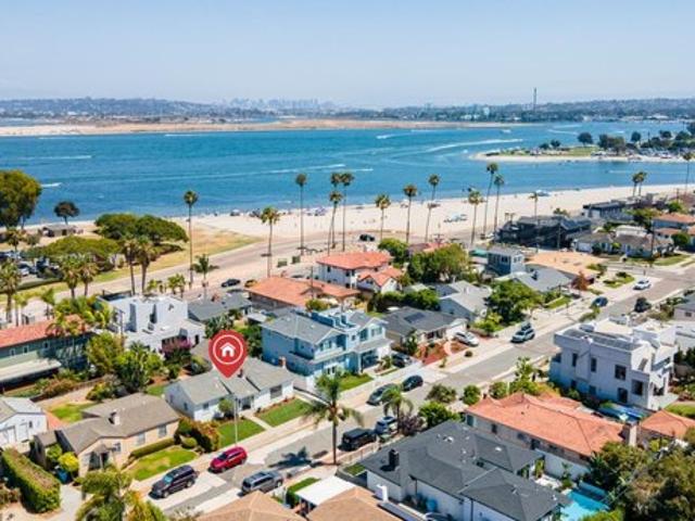 3535 Jewell St, San Diego, CA 92109