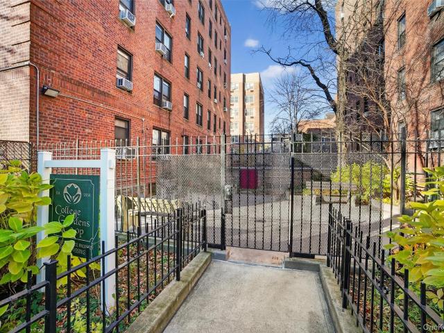 3535 Kings College Place 3F