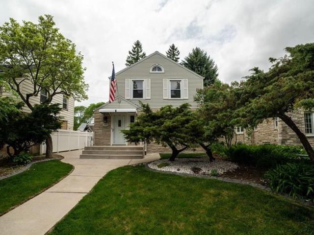 3535 S Pine Ave, Milwaukee, WI 53207