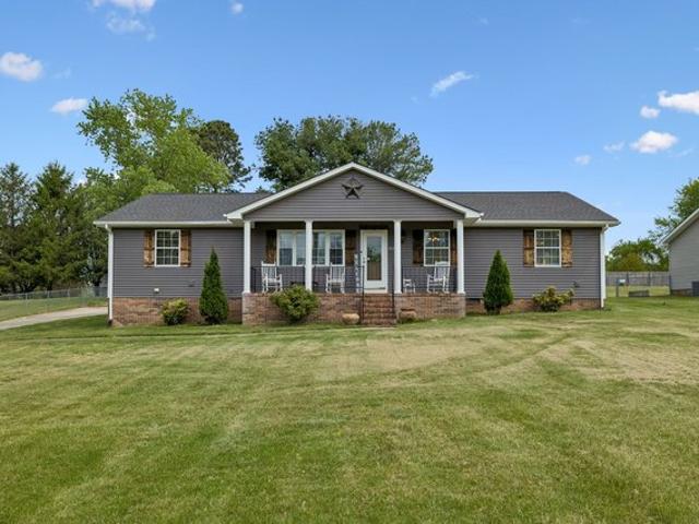 3535 Southmeade Dr, Cookeville, TN 38506