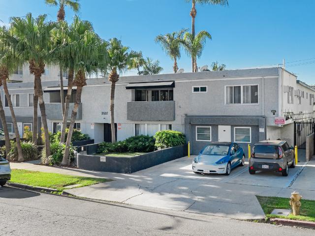 3537 Clarington Ave 1 Bedroom Apartment for Rent at 3537 Clarington Ave, Los Angeles, CA 90034 Palms