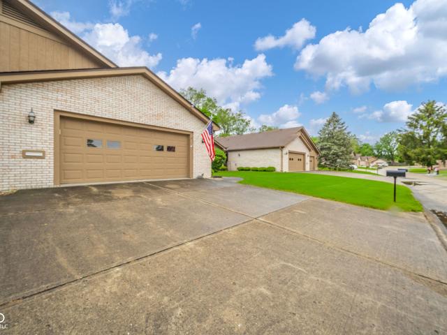 3537 Woodglen Way