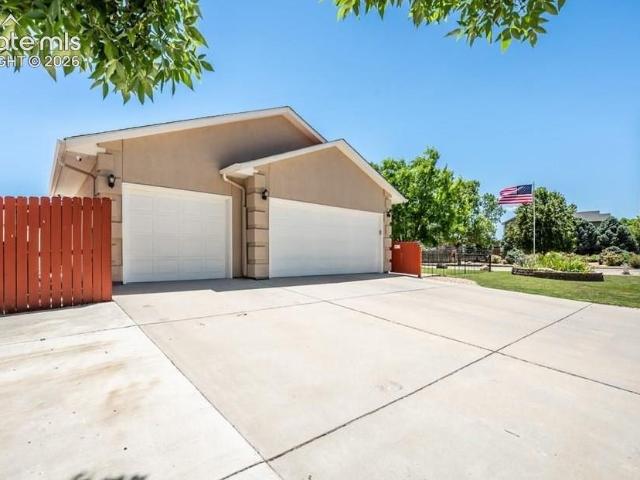 3538 Raccoon Lane