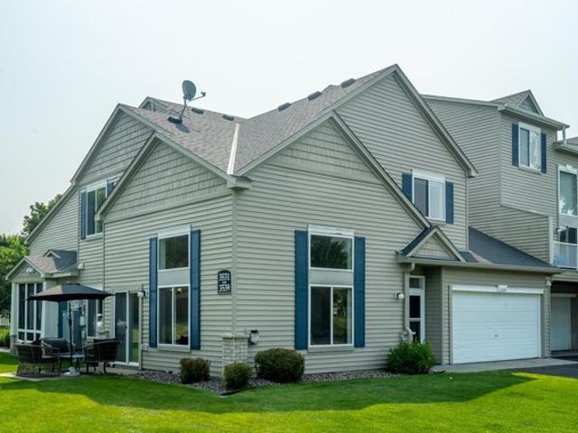 3539 Abercrombie Ln, Stillwater, MN 55082